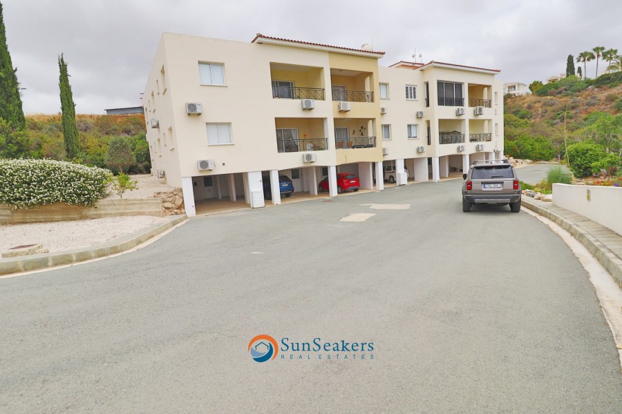 Apartment For Sale in Peyia, Pafos - SUN18037
